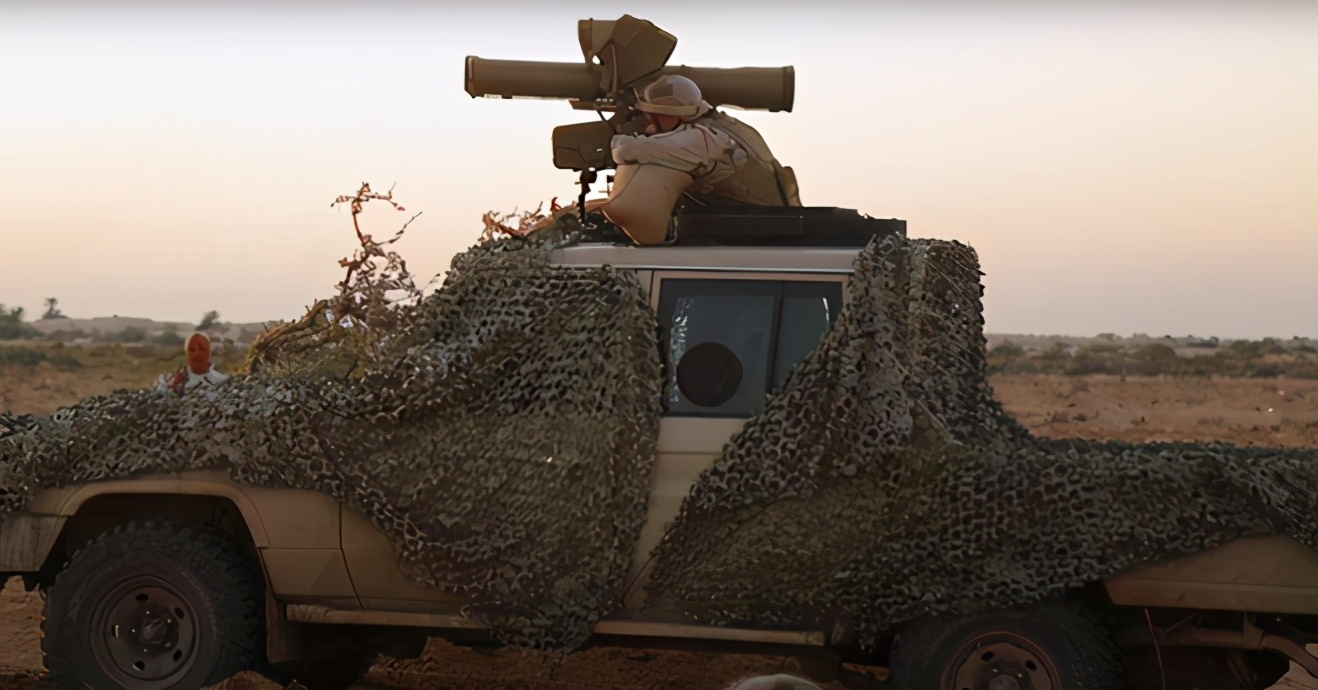 A large number of Russian tanks appeared in the civil war in Libya ...