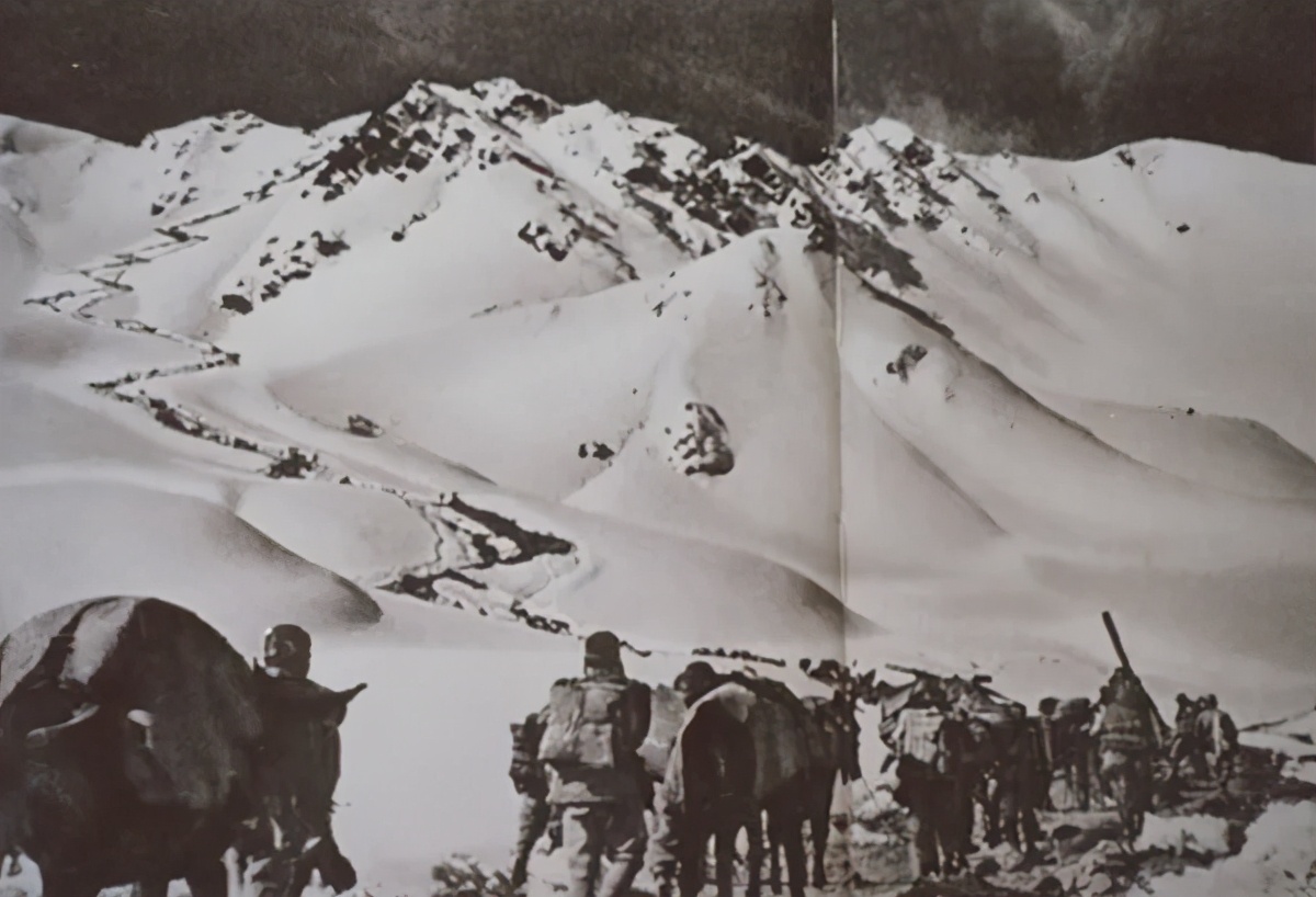 The Eighteenth Army entered Tibet, and every kilometer has a moving ...