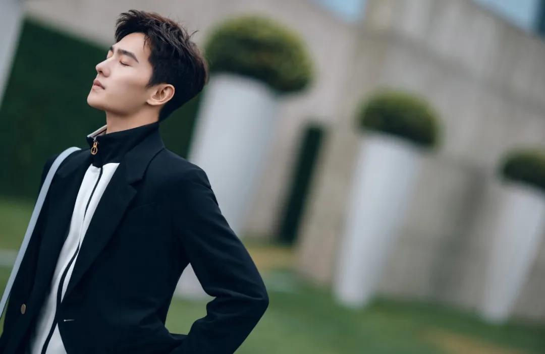 Little gossip, Wang Jiaer, Meng Meiqi, Yang Yang, Deng Lun - iNEWS