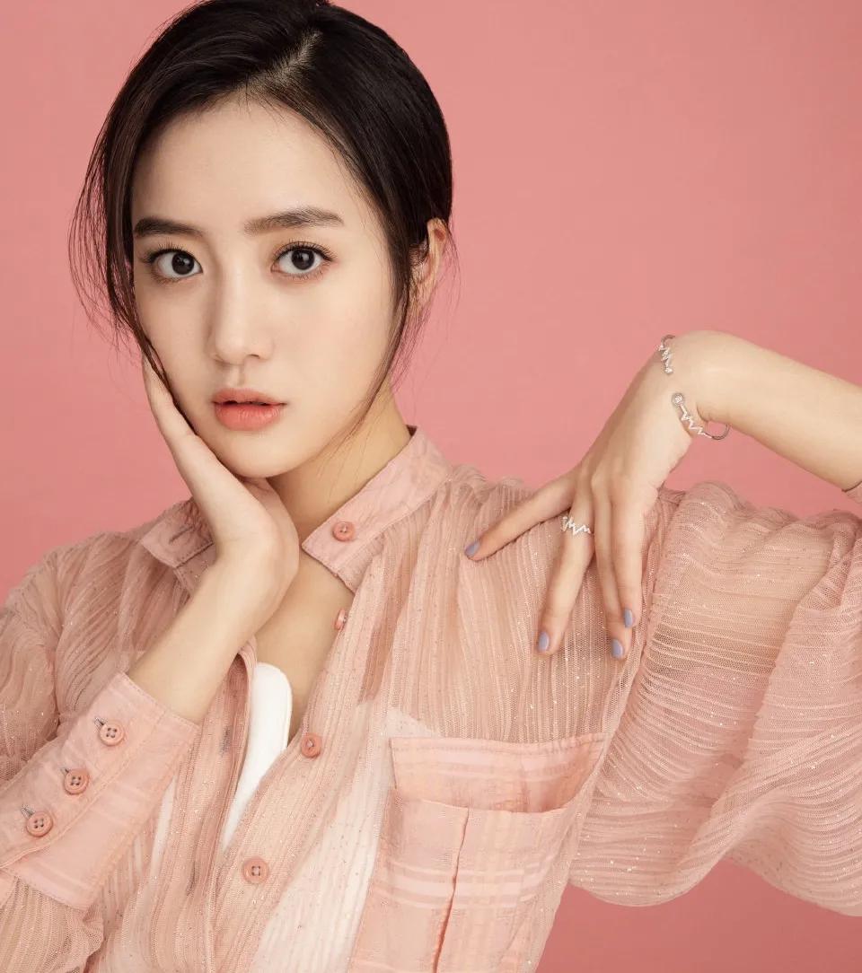 "Gege" Wang Ziwei after the Ninth Five-Year Plan - iNEWS