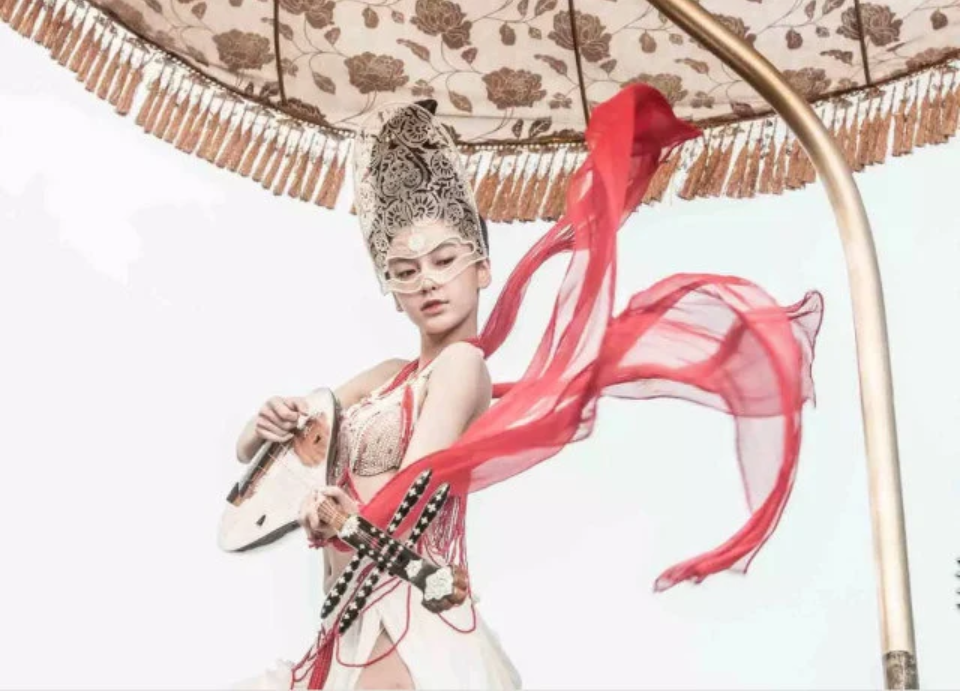 From the most beautiful Concubine Yang to the collapse of her ...