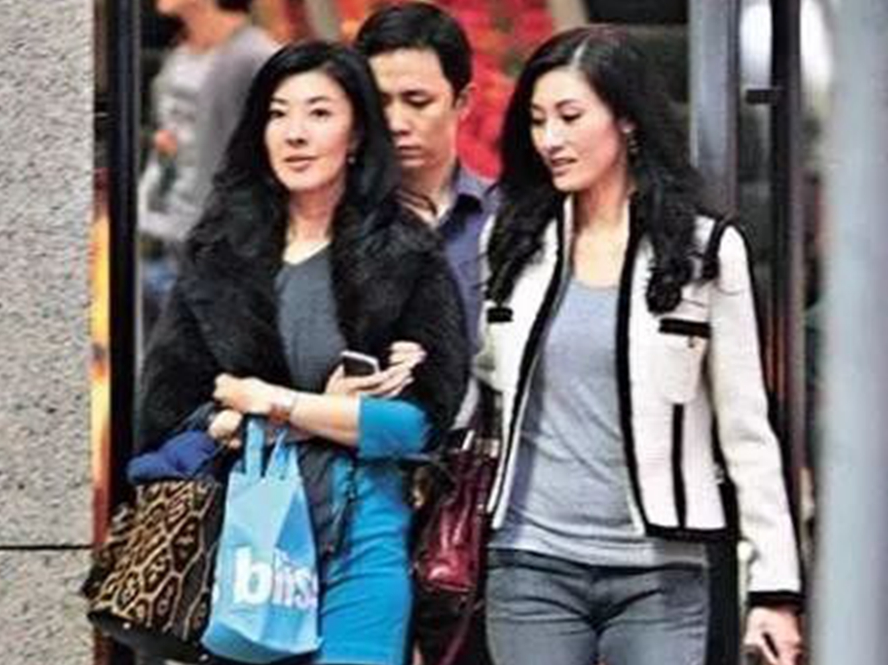 Sister Li Jiaxin: The beauty is much worse than that of her younger ...