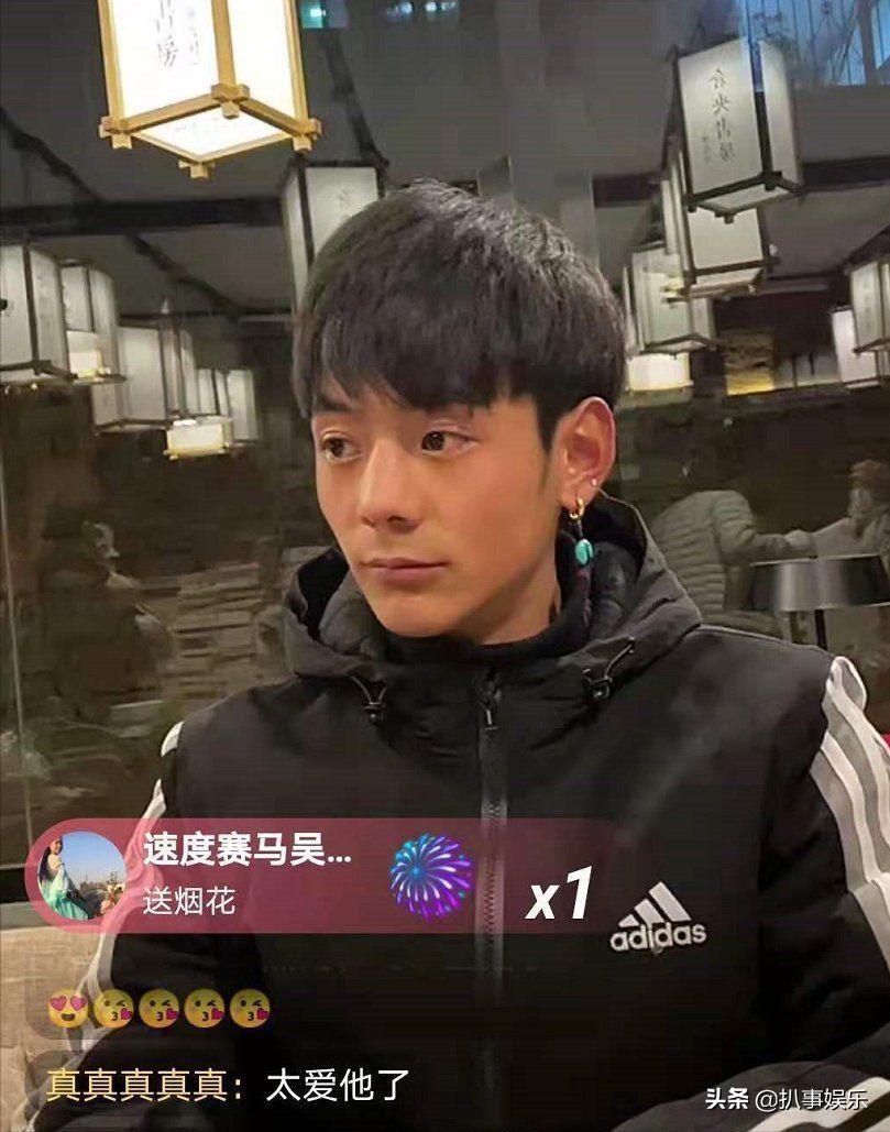 Ding Zhen dominated the list of hot searches in 3 days and gained 1.78 million followers in 21 ...