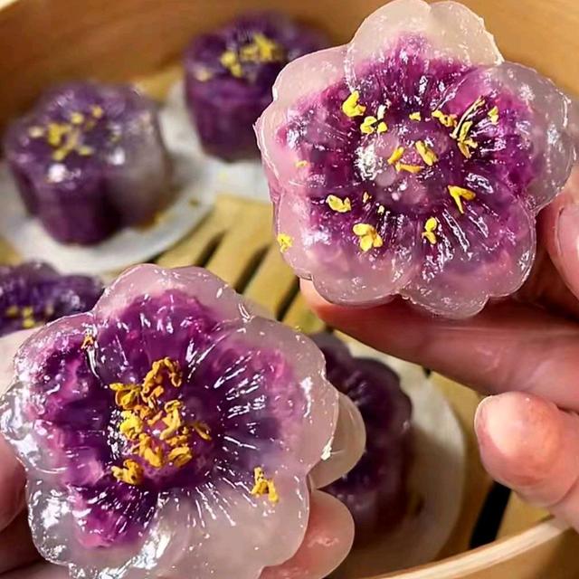The beautiful and delicious purple potato crystal cake, soft and ...