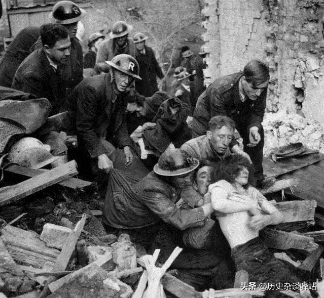 Nazi "V" secret weapon: V2 is ballistic mode, V1 is cruise, V3 is ...