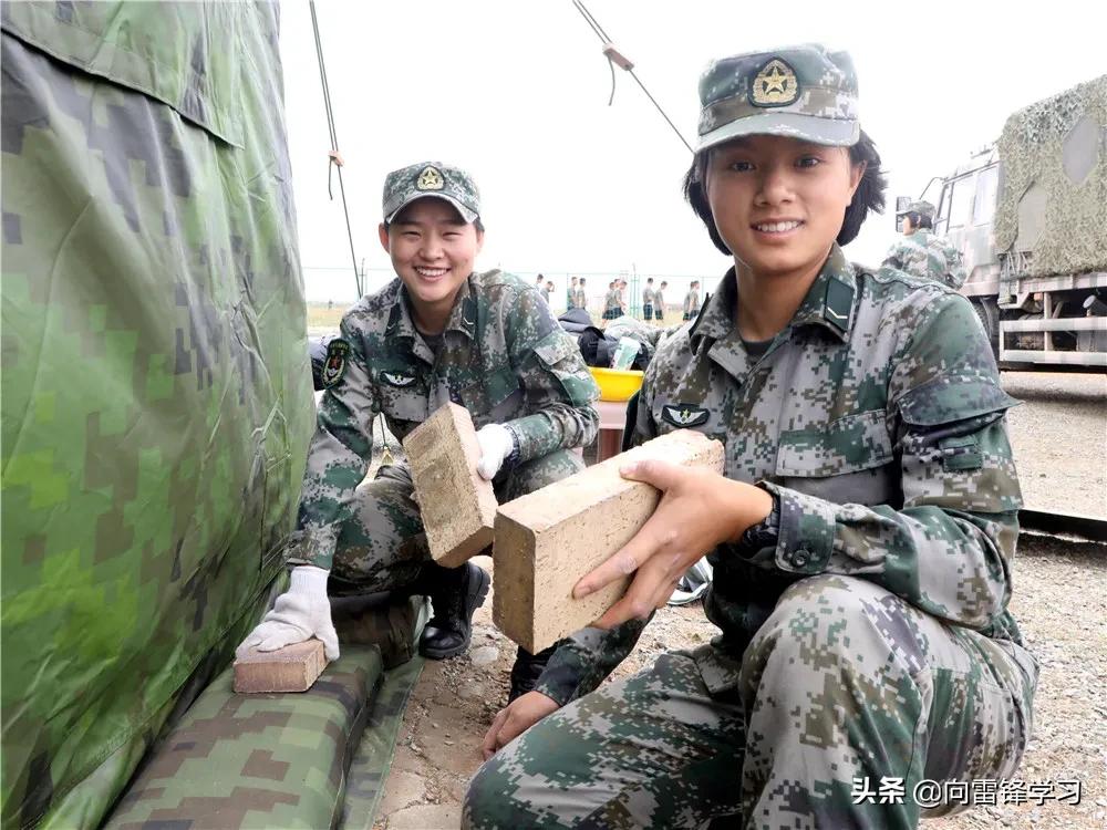 Such a female soldier is so beautiful! - iNEWS