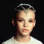 What happened to the childlike queen in "The NeverEnding Story"? - iNEWS