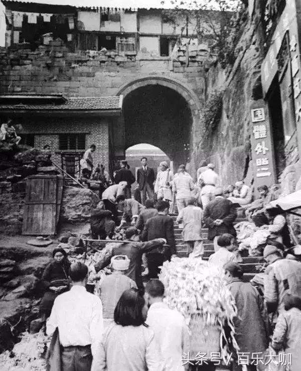 Old photos, the true face of Chongqing for a century, let's see what ...