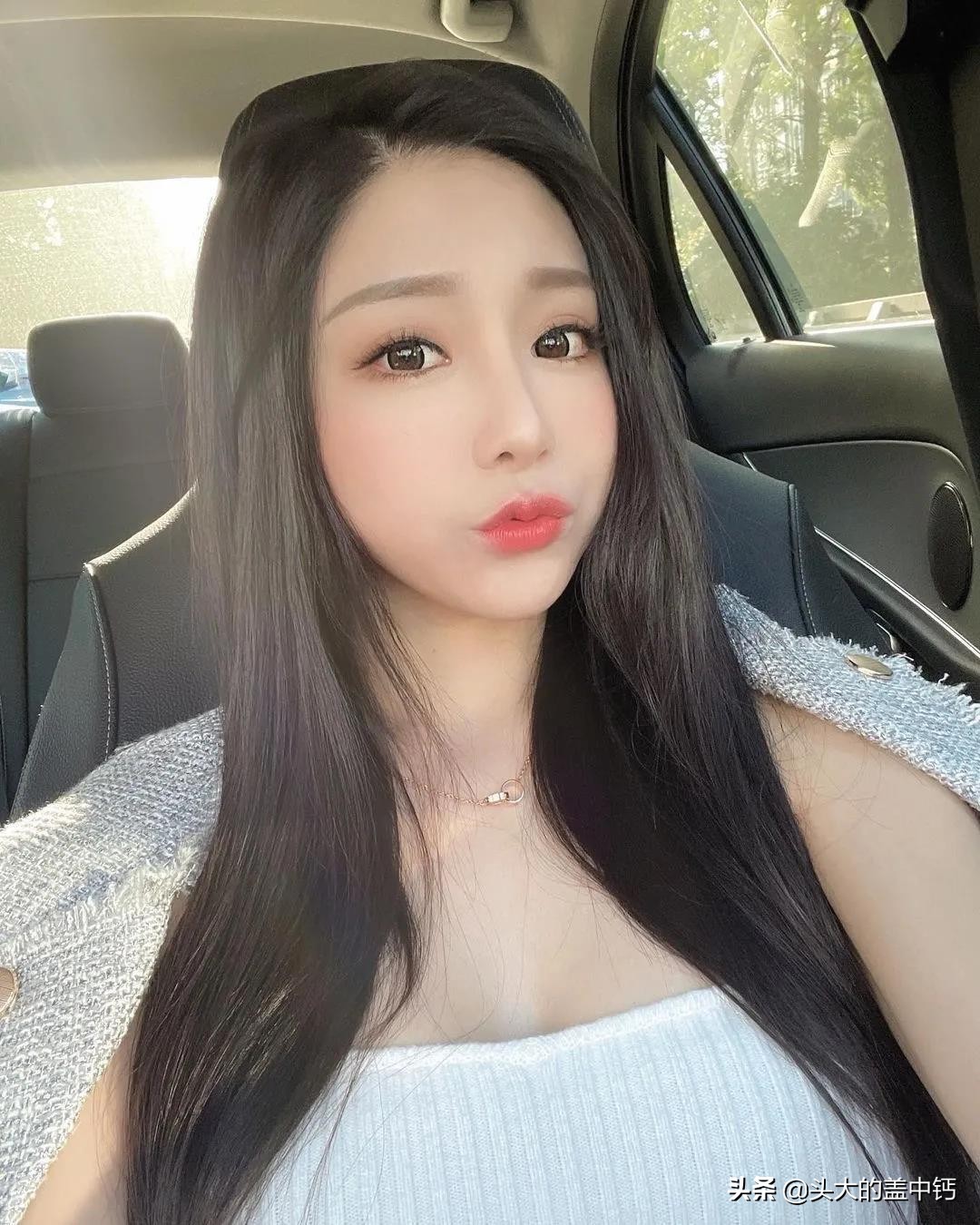 Beauty Illustrated Series: Long-legged sister Yixuan Demi - iNEWS