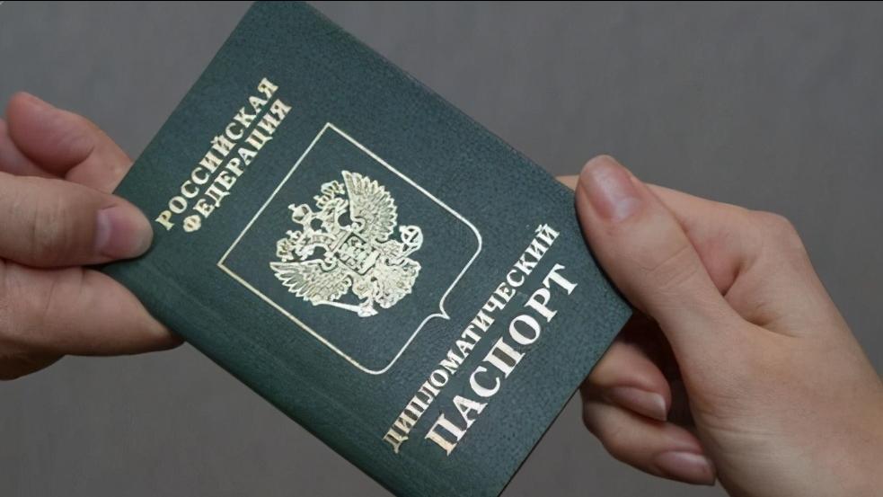 The "traitor" of the CIA?What happened after Snowden exposed the "Prism ...