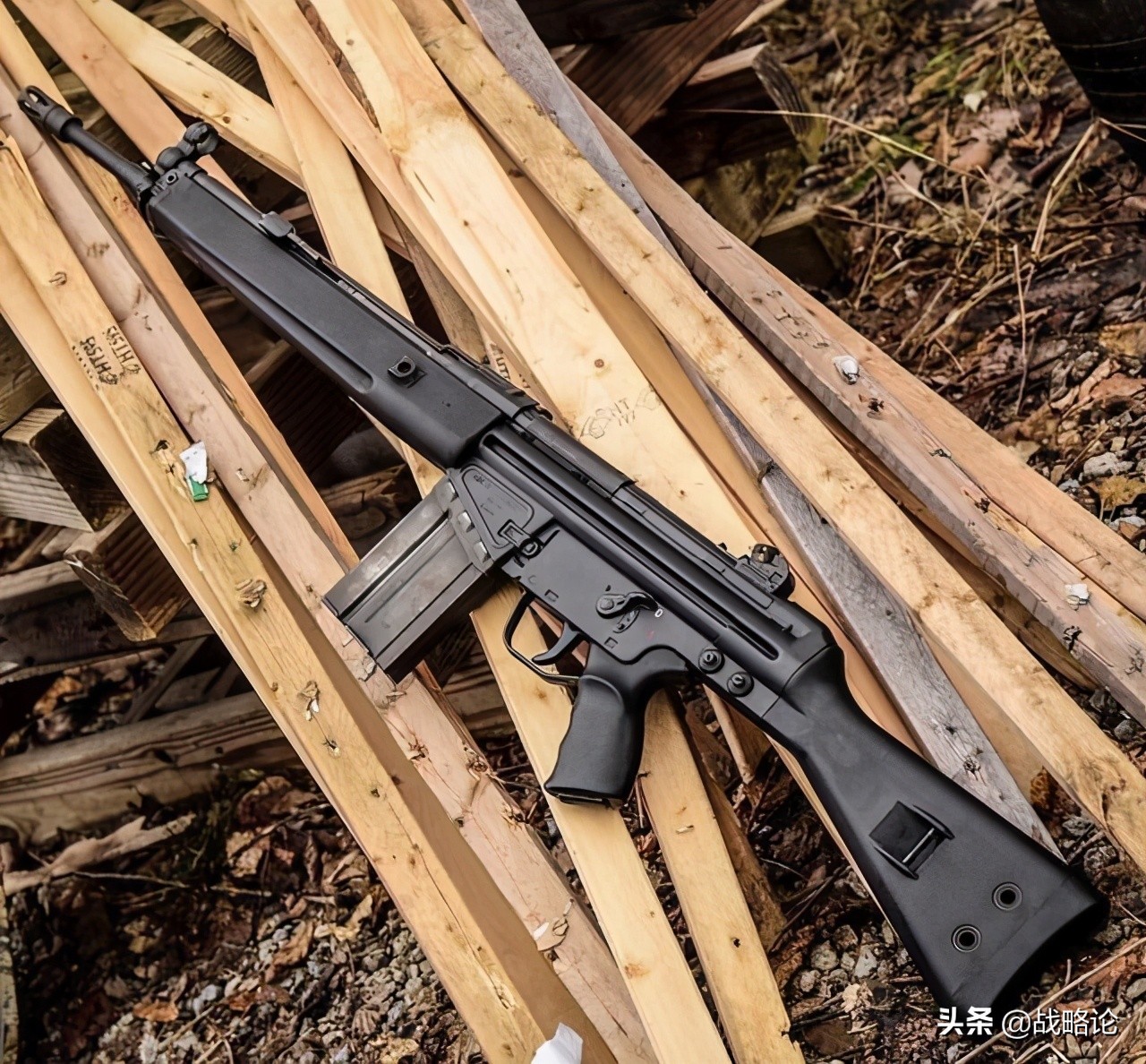 After the war, Germany developed an assault rifle. After being squeezed ...