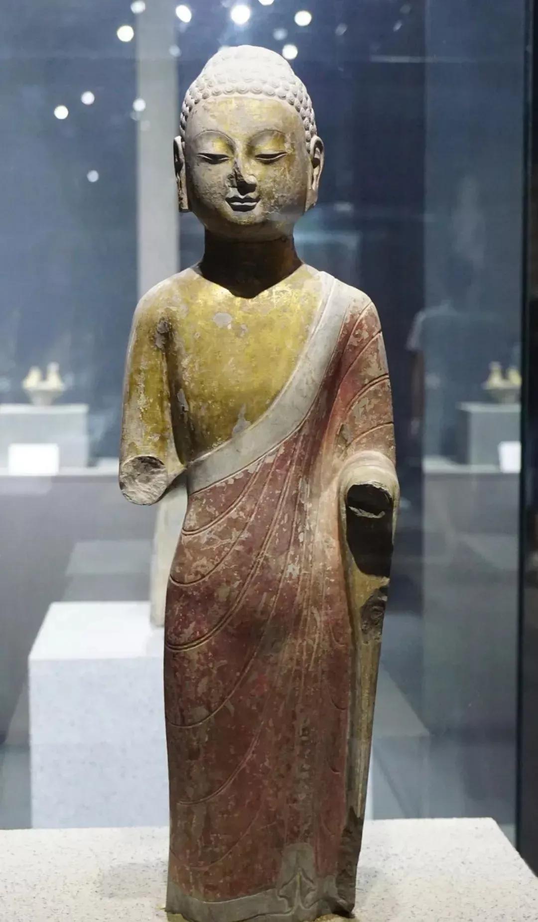 The stunning beauty of Buddha statues in Longxing Temple in Qingzhou ...