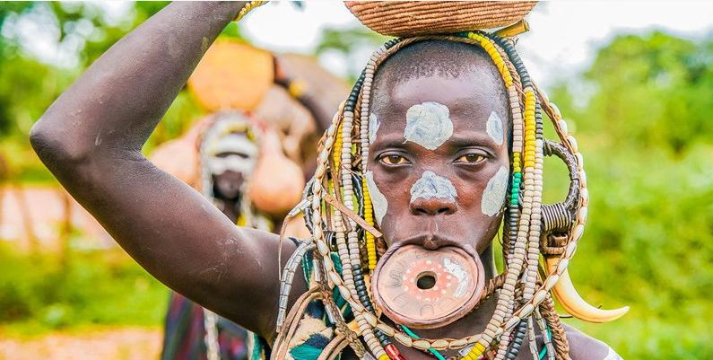 A tribe in Ethiopia, with lip deformities as its beauty, netizens: the ...
