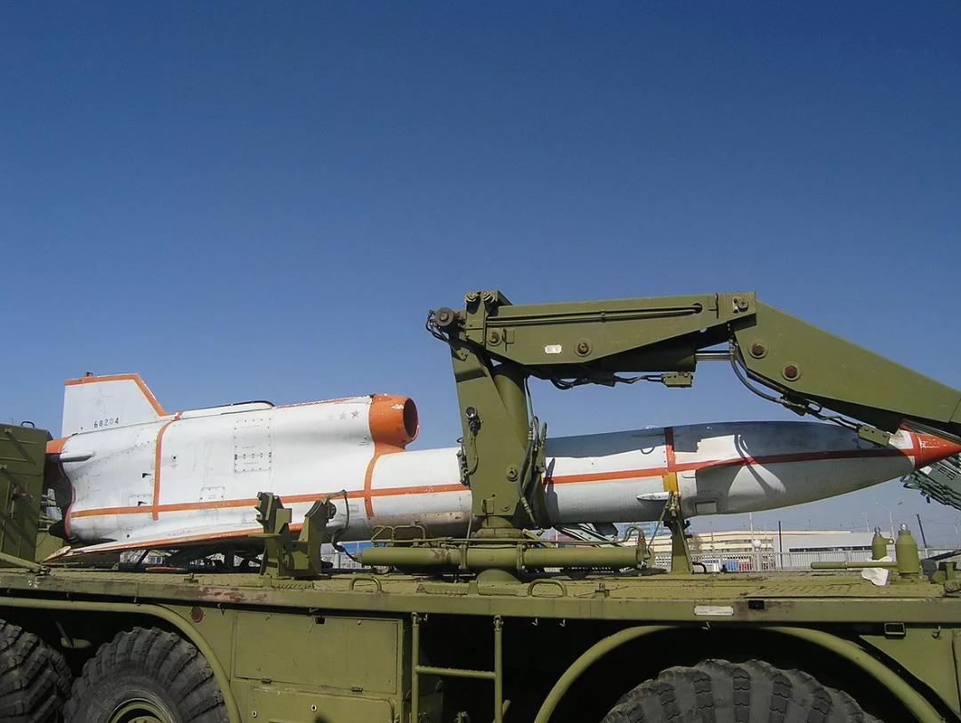 Tu-143 unmanned reconnaissance aircraft, with stealth performance, can ...