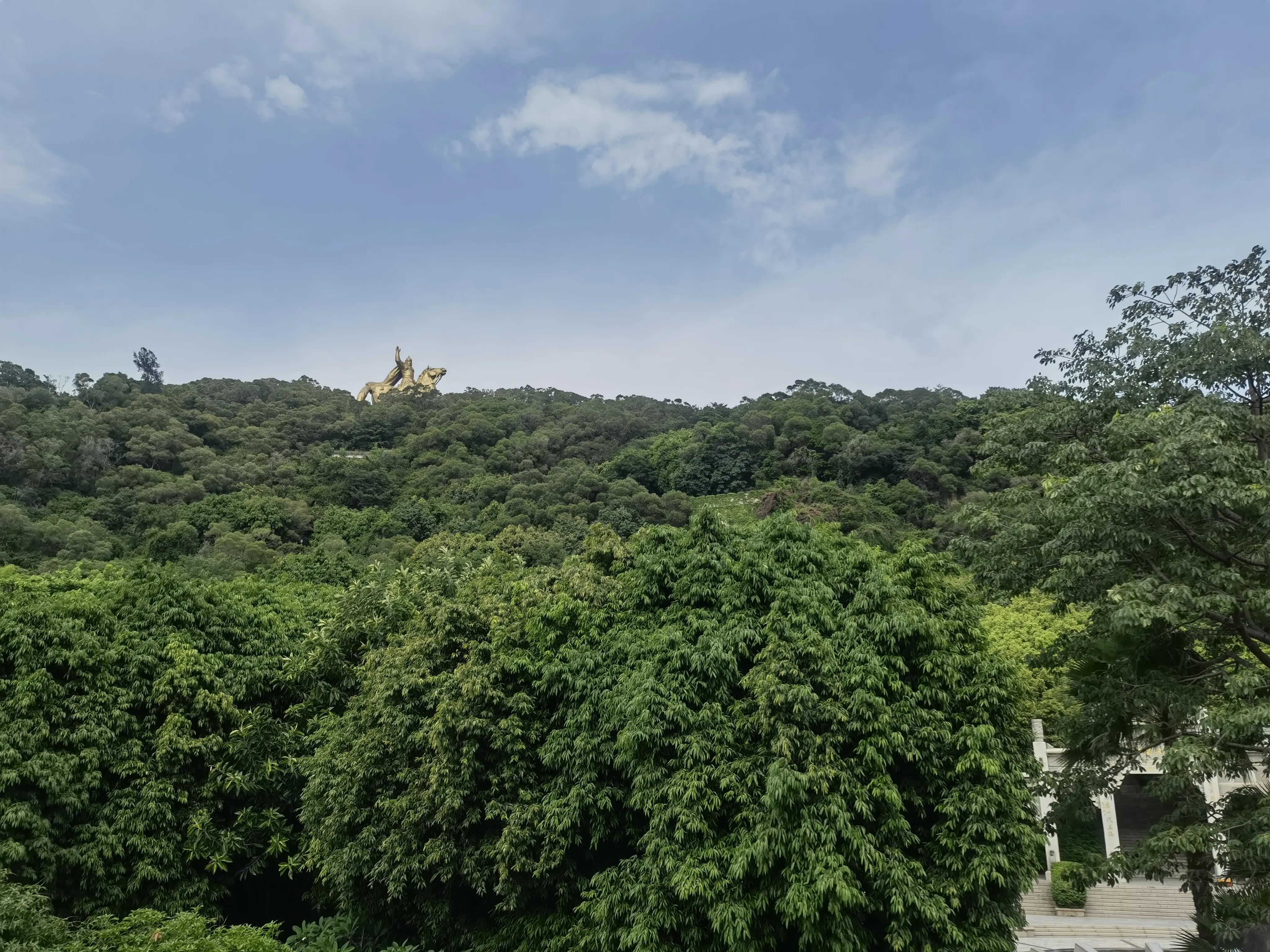 Asia's largest equestrian statue-Zheng Chenggong Park, feel the ...
