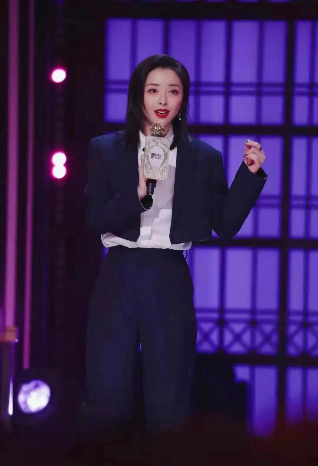 Heard that Da Zhang Wei was chased by someone?Still a female star Huang ...