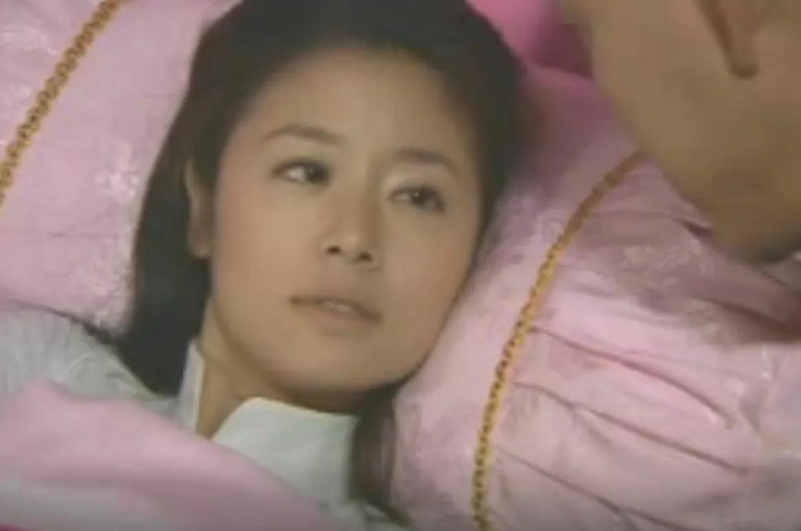 What are the roles of Ruby Lin playing the two roles of mother and ...