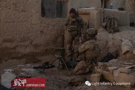 Interpretation of a group of U.S. Army conventional infantry in ...