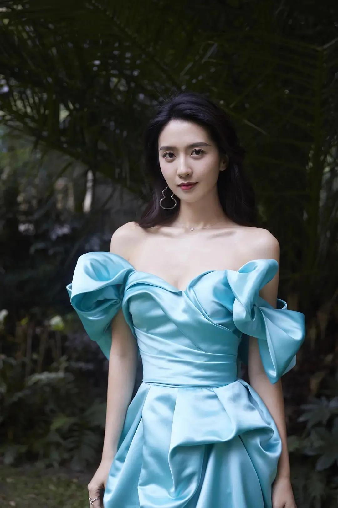 Beauty Xu Lingyue, the girl next door - iNEWS