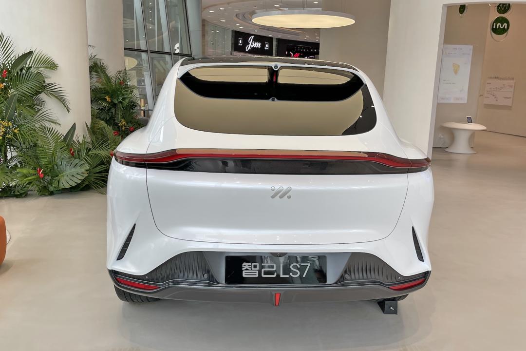 Zhiji Automobile's first SUV with 22-inch wheels will be launched in September next year ...