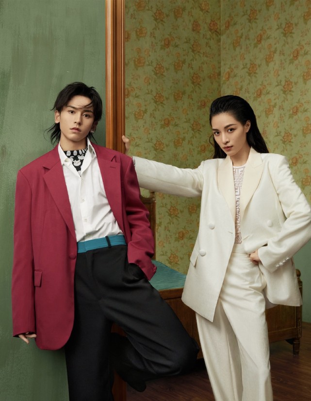 Chung Chuxi and Zhang Zhehan combined to make a blockbuster, the retro ...