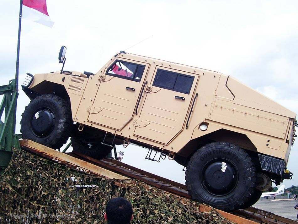 The Indian Army tries out the French Renault Sherpa armored vehicle ...