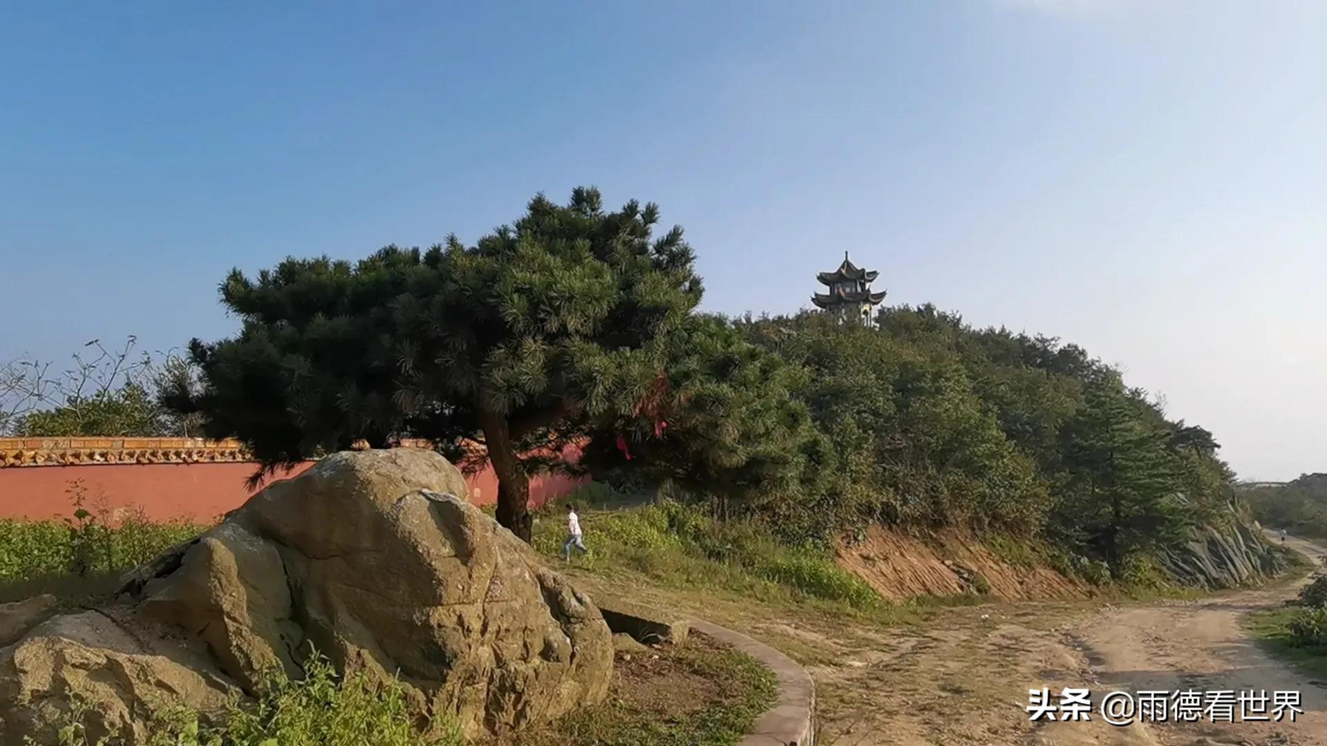 Xinyang Lingshan, the majestic and dangerous scenery is worth seeing ...