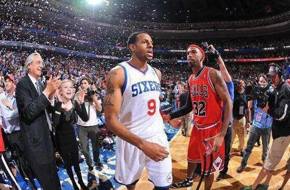 Forever legend, the greatest "Black Eight Miracle" in NBA history - iNEWS