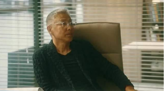 The former "CCTV host" Du Xian, married the movie emperor for many ...