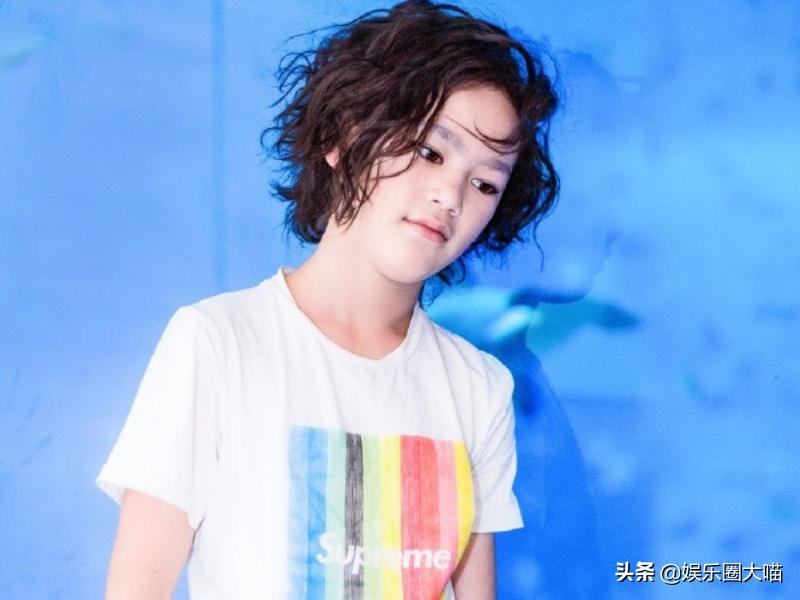 I thought that Zhou Jiacheng's appearance was exquisite enough, and ...