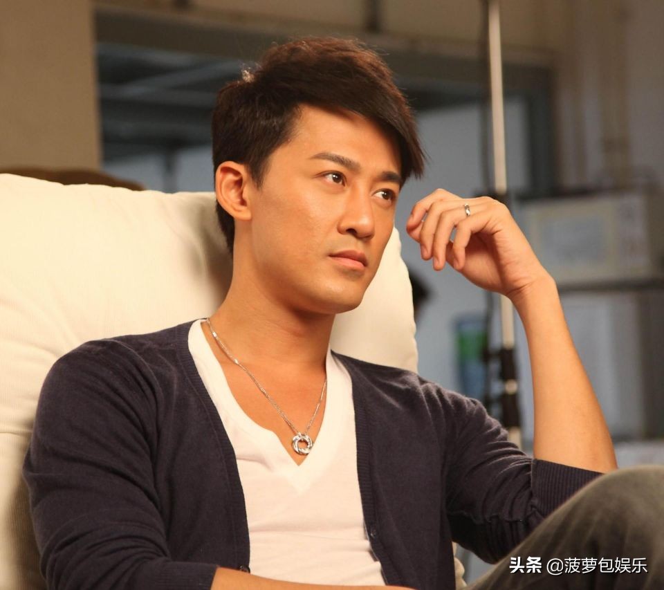 After breaking up, the ex-girlfriend still contacted Lin Feng, but ...