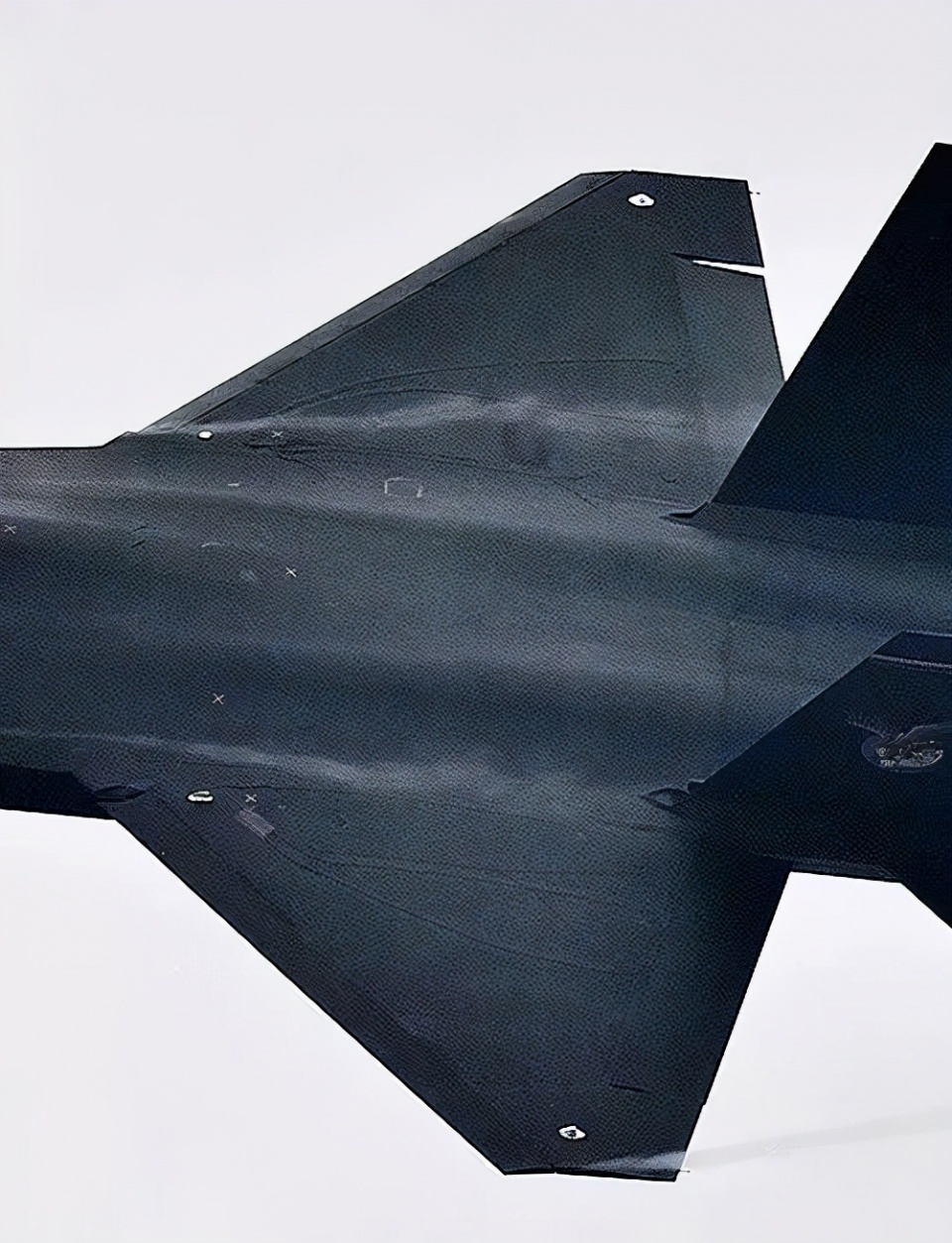 Su 57 rivets are too bad for nakedness and stealth?In fact, it is an ...