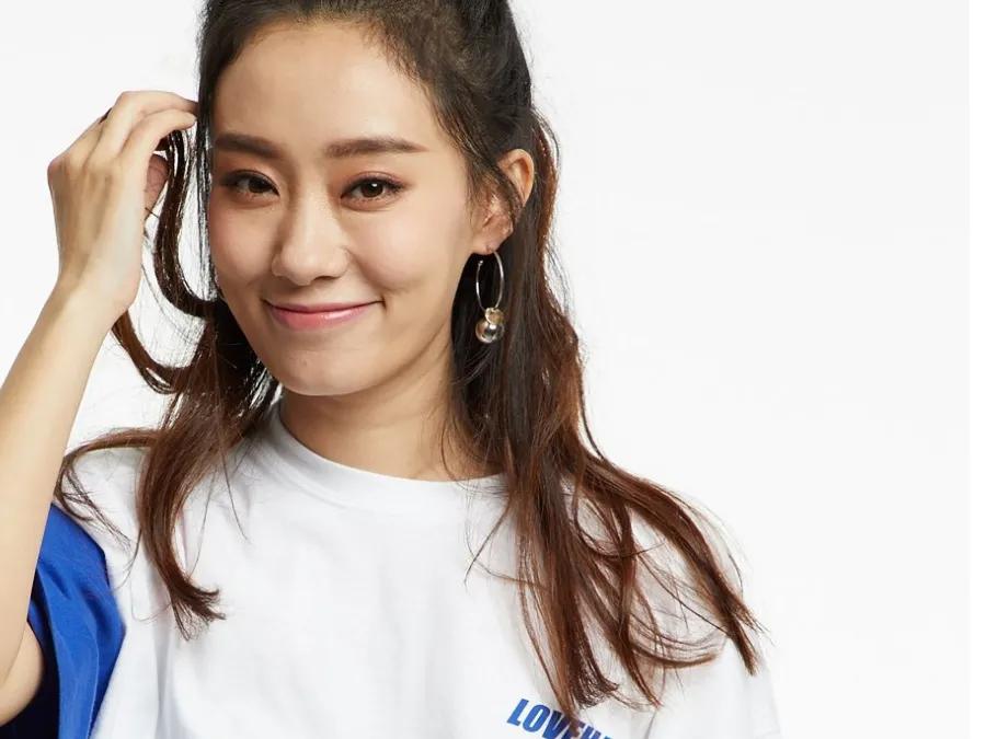 "This point" girl Zhang Xiaodi's last history is really hard. - iNEWS