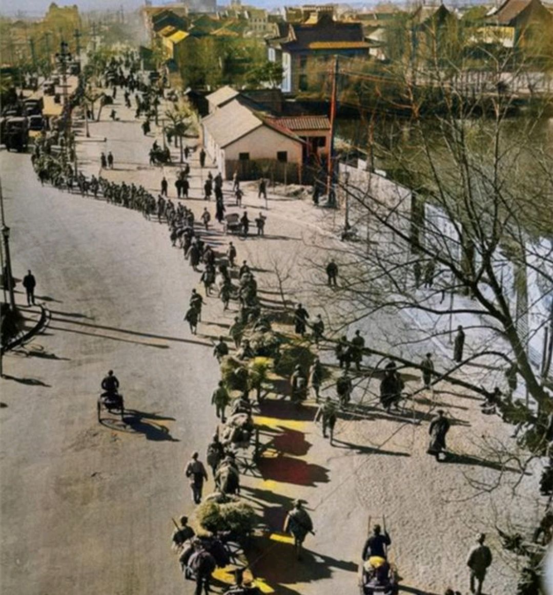 Old photos of Nanjing in 1949, the scene of the retreat of the national ...