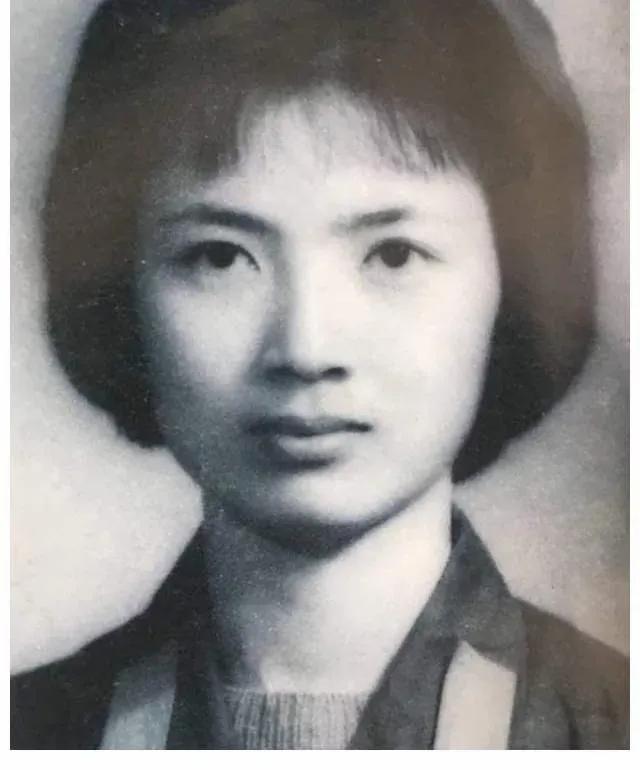 Lin Liguo's "fiancee" Zhang Ning, beautiful as a flower when he was young, why would he convert ...