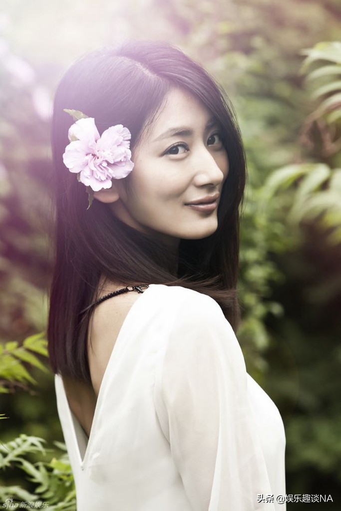 Classic villain beauty, pure and lovely, she plays the villain but gets ...