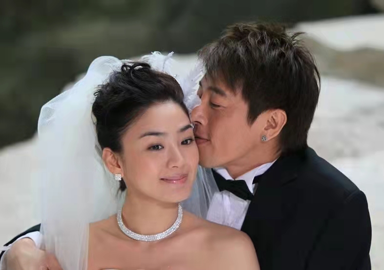 Hong Xiaoling has been in the arts for 19 years, often acting as a ...