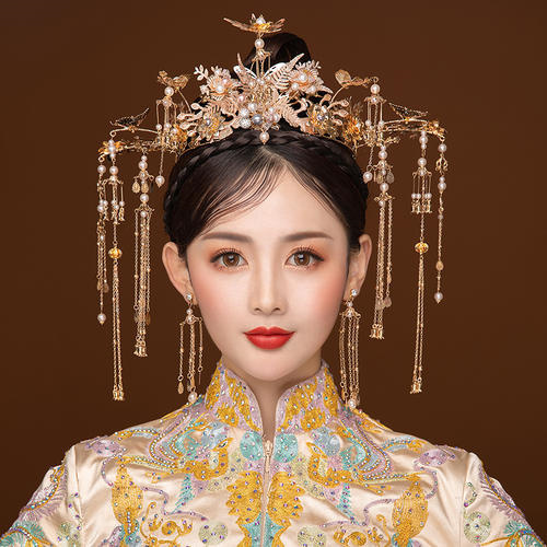 How beautiful is the ancient phoenix crown? After reading these 3 ...