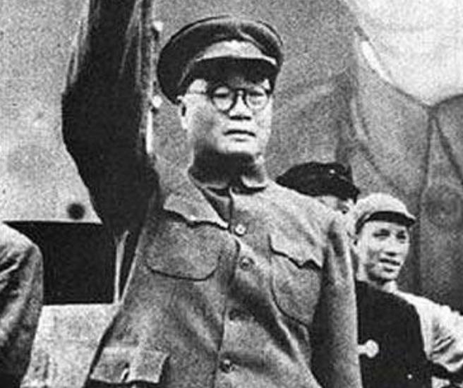 In 1986, Liu Bocheng passed away due to an illness. On his deathbed, he ...