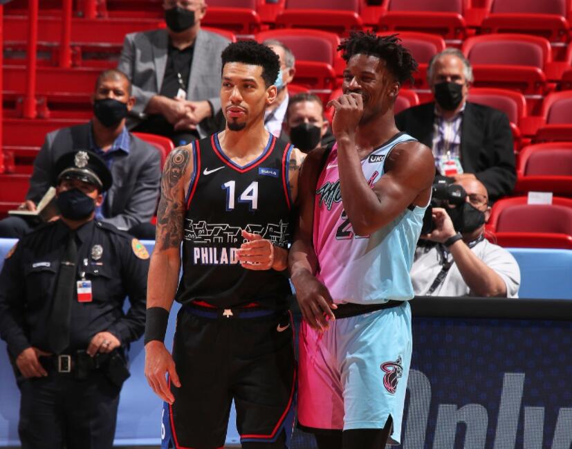 Upset!Butler led the team to hang the Eastern Conference, Embiid only 6 ...