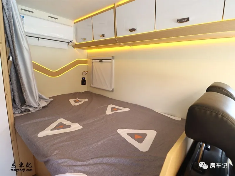 The considerate European style RV will give you a mobile home!Real shot ...