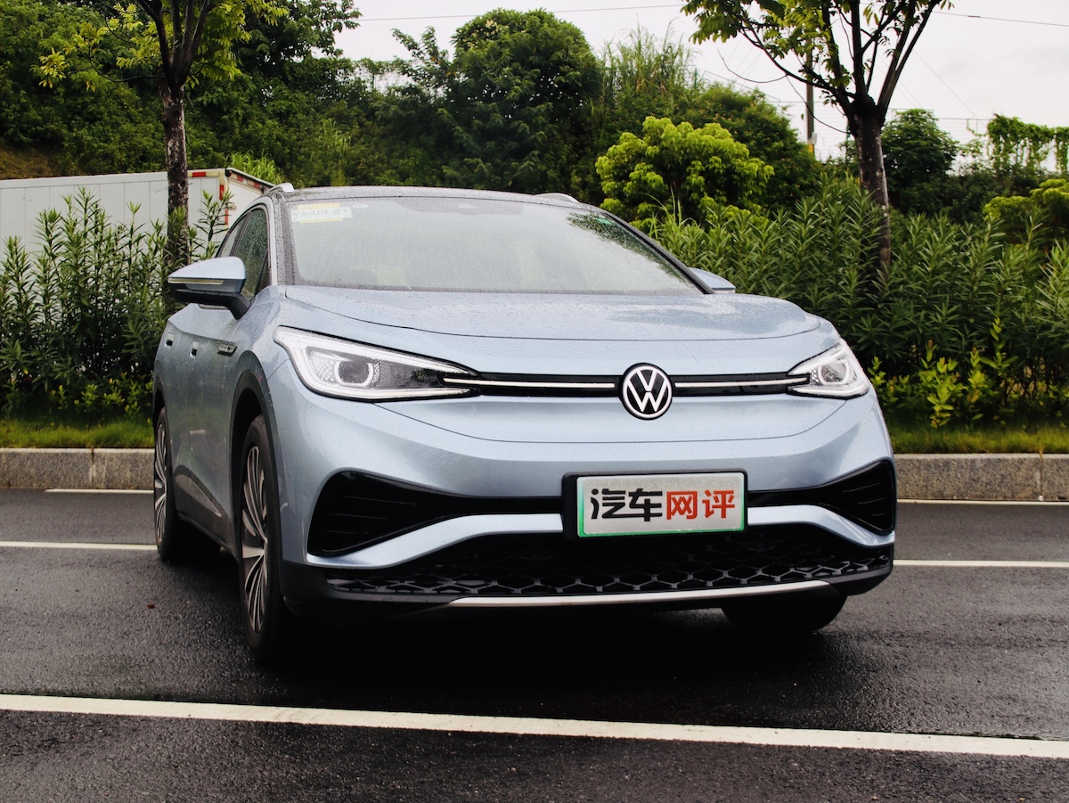 Static comparison: SAIC Volkswagen ID.4 X collides with GAC Aion LX - iNEWS