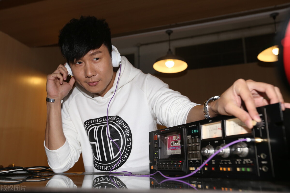 Lin Junjie's romantic history, relying on talent to conquer 17 women ...