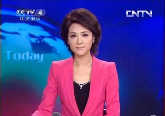 Five female anchors of News International Channel - iNEWS