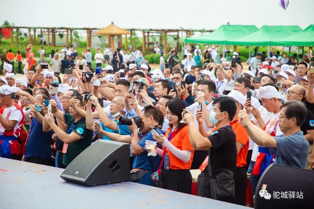 The 10,000 mu potato flower sea in Yulin is so beautiful!Go to check in ...