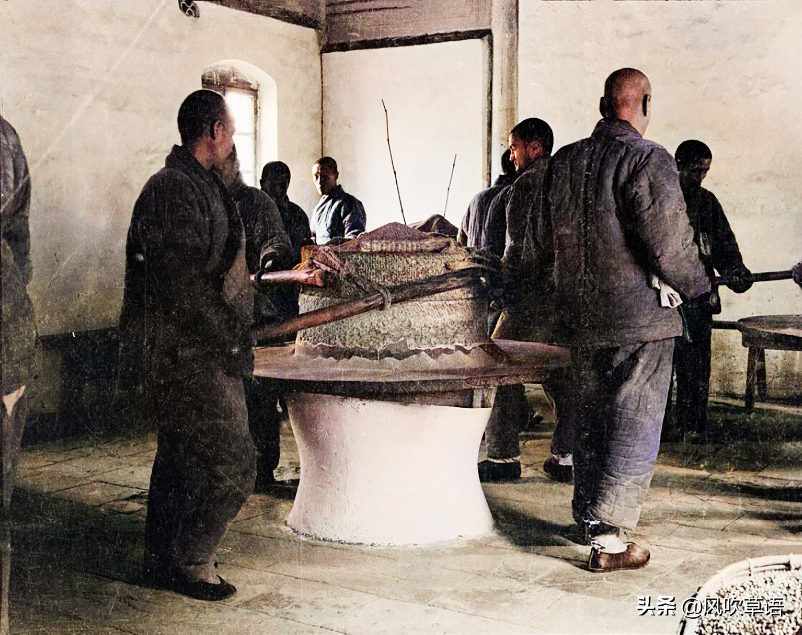 In Beijing Prison in 1919, the gallows were gruesome and the prisoners ...