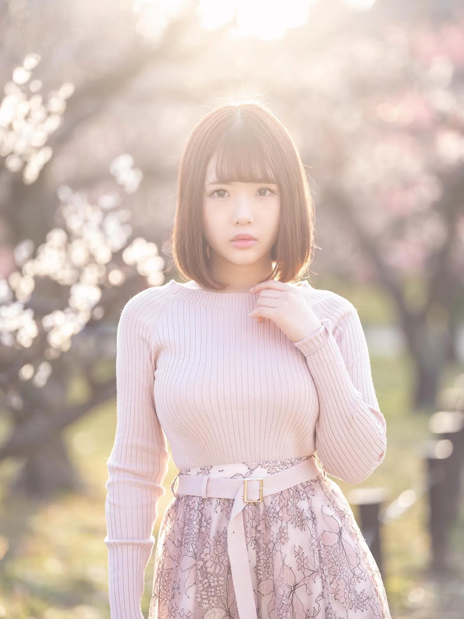 Amase Otowa has a new picture posted in Kyoto, and fans ask if this is ...