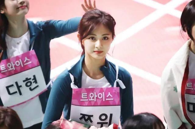 "Goddess of Archery", Zhou Ziyu - iNEWS