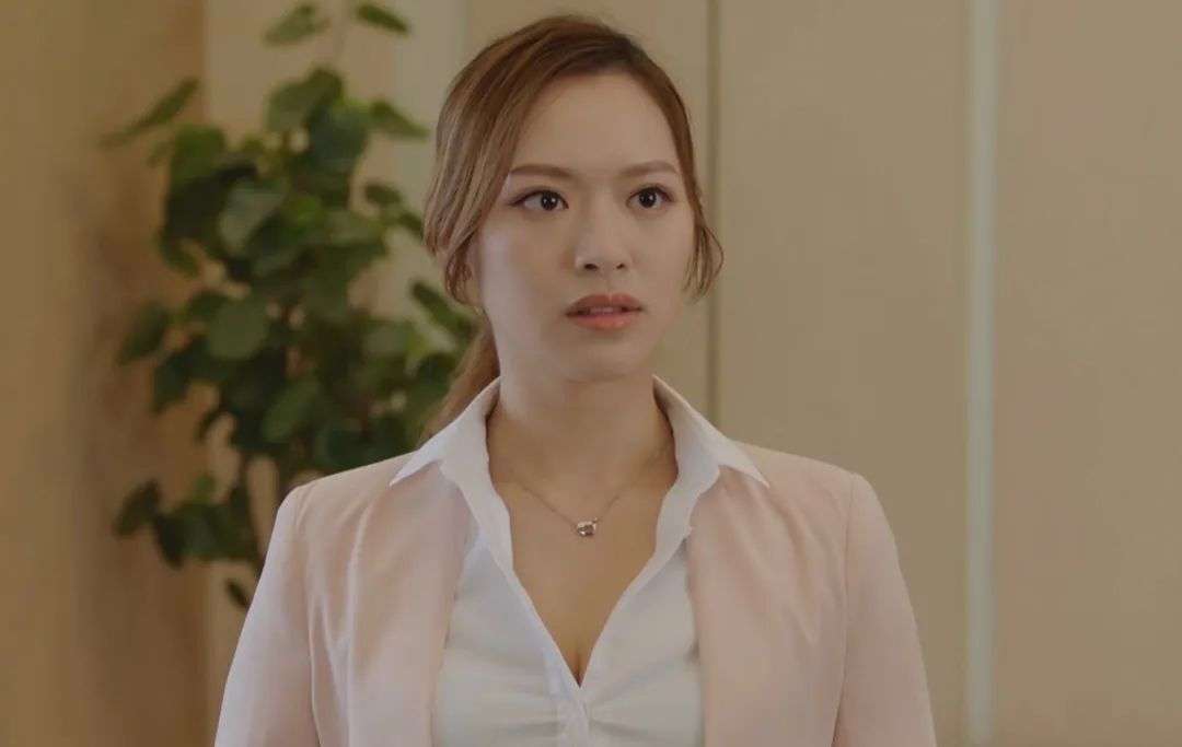 Former Hong Kong sister and runner-up He Yiting is unable to resist ...