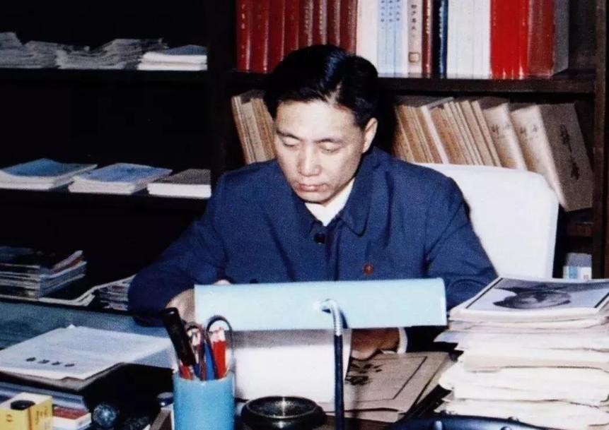 Wang Hongwen's daughter has gone through the vicissitudes of life and ...